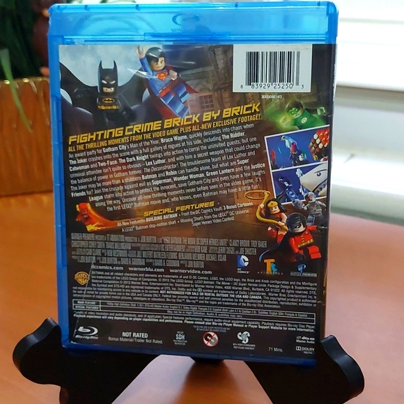 Lego | Media | Lego Batman The Movie Dc Superheroes Unite Bluray And ...